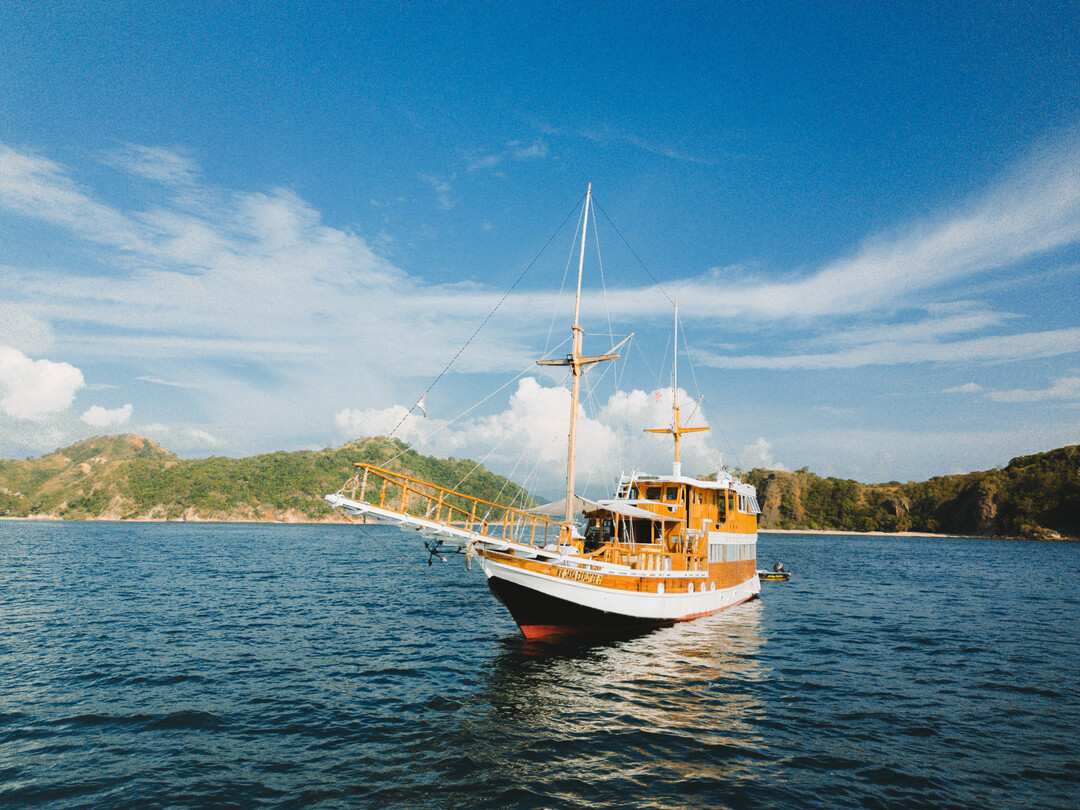 Open Trip 3D2N by Princess Nabila Deluxe Phinisi